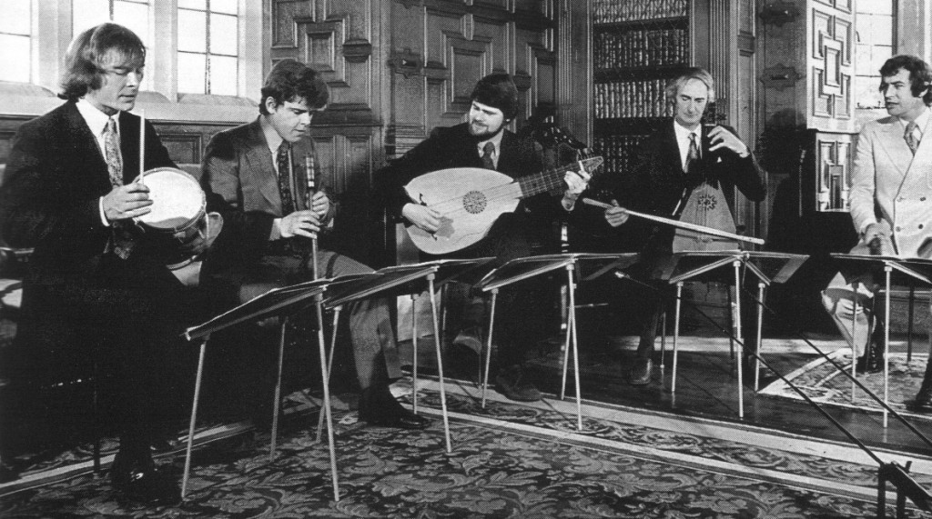 David Munrow (of the Early Music Consort) and Folk Music - Semibrevity